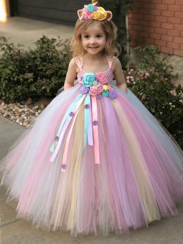 बच्चो को जन्मदिन पर कैसी ड्रेस पहनाये – How to Dress up Little Girl for ...